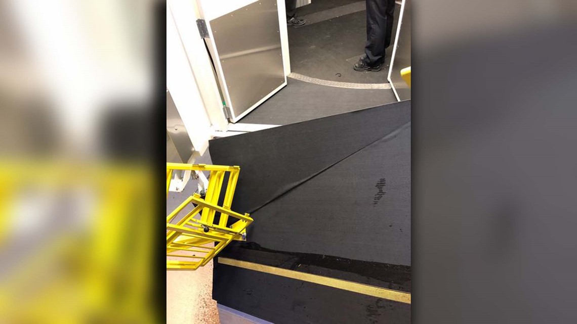 Reports: Jetway collapses at Baltimore airport, at least 6 injured ...