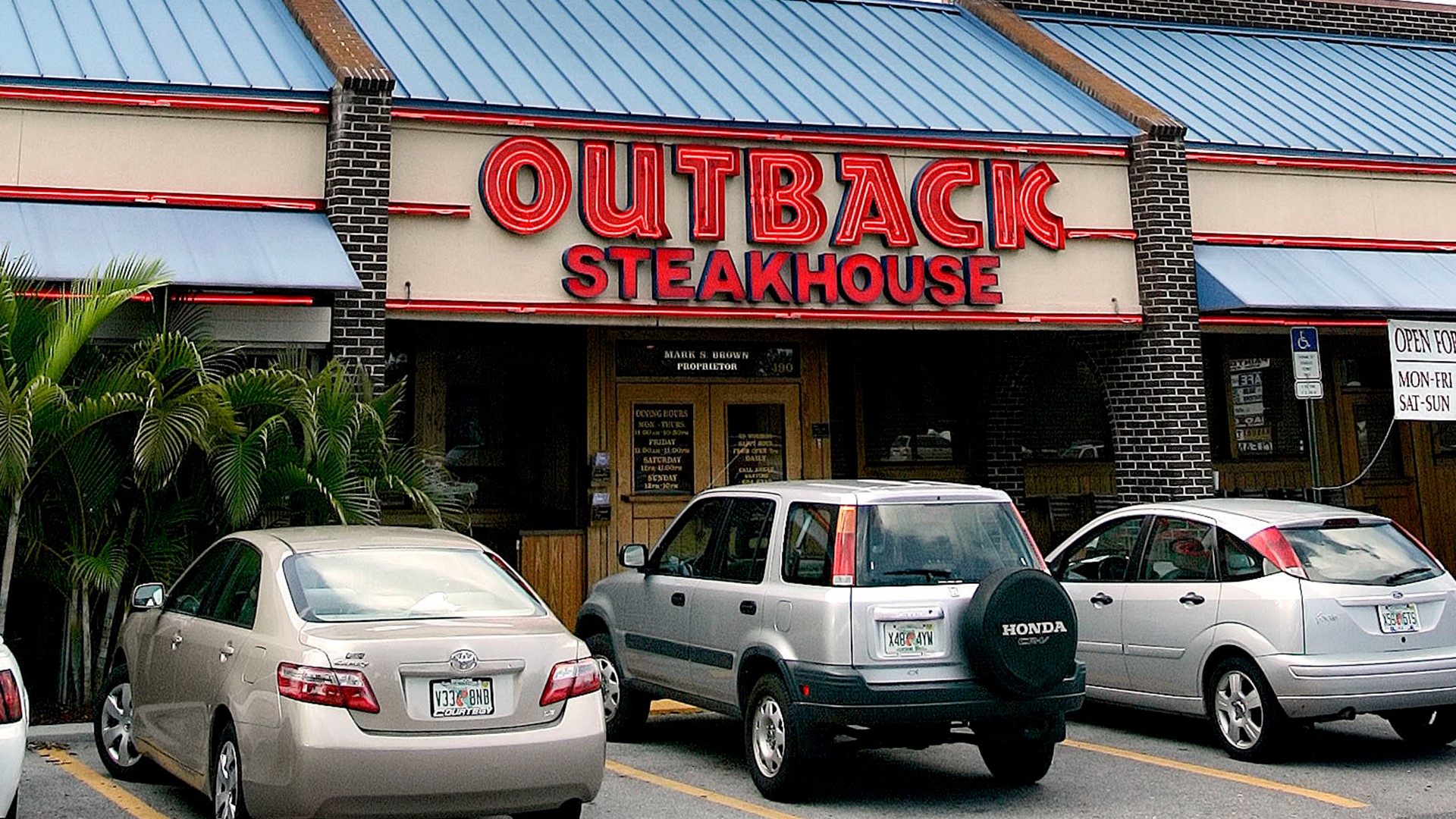 Outback Steakhouse closes more locations nationwide | kcentv.com