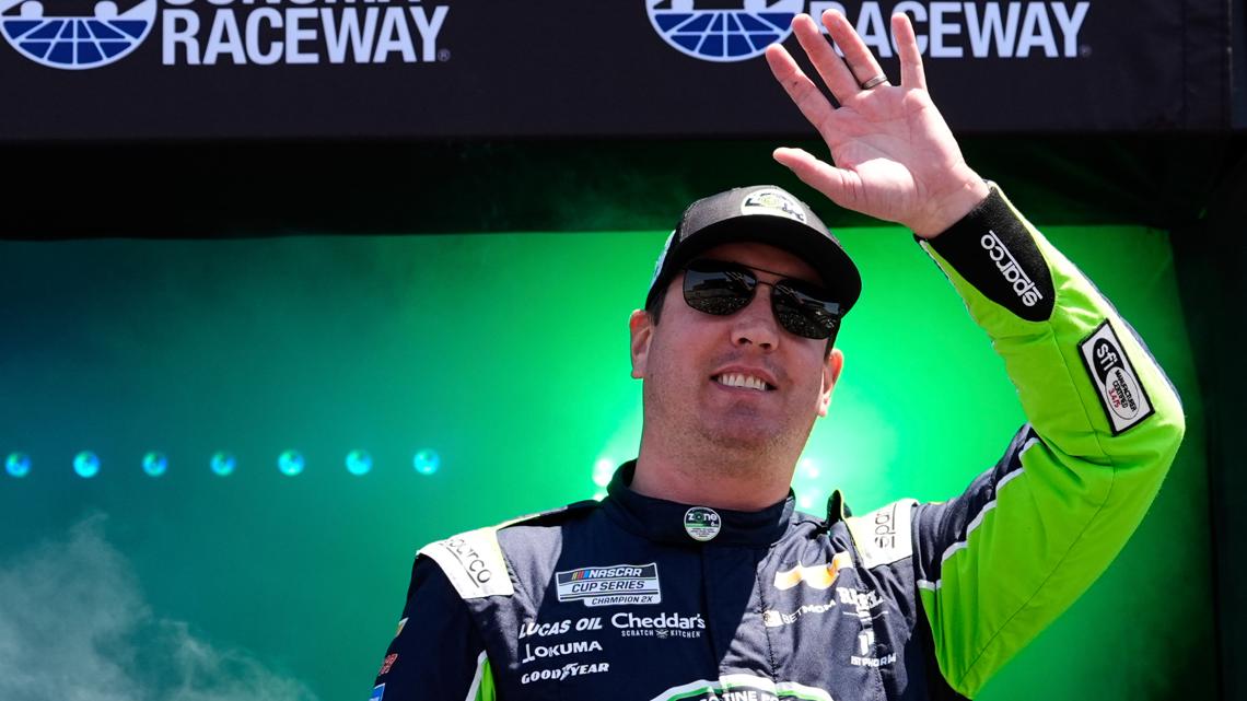 NASCAR drivers and fans react to the sudden death of two-time champion ...