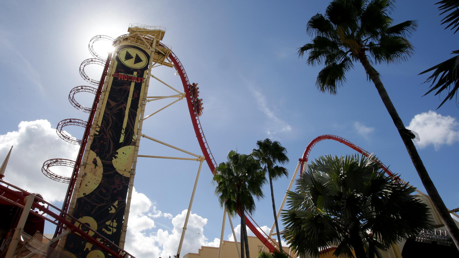 Closed Hollywood Rip Ride Rockit catches fire at Universal Studios ...