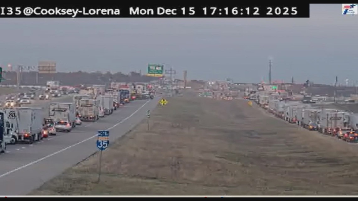 Two hospitalized after crash involving semi-truck on northbound I-35 in ...