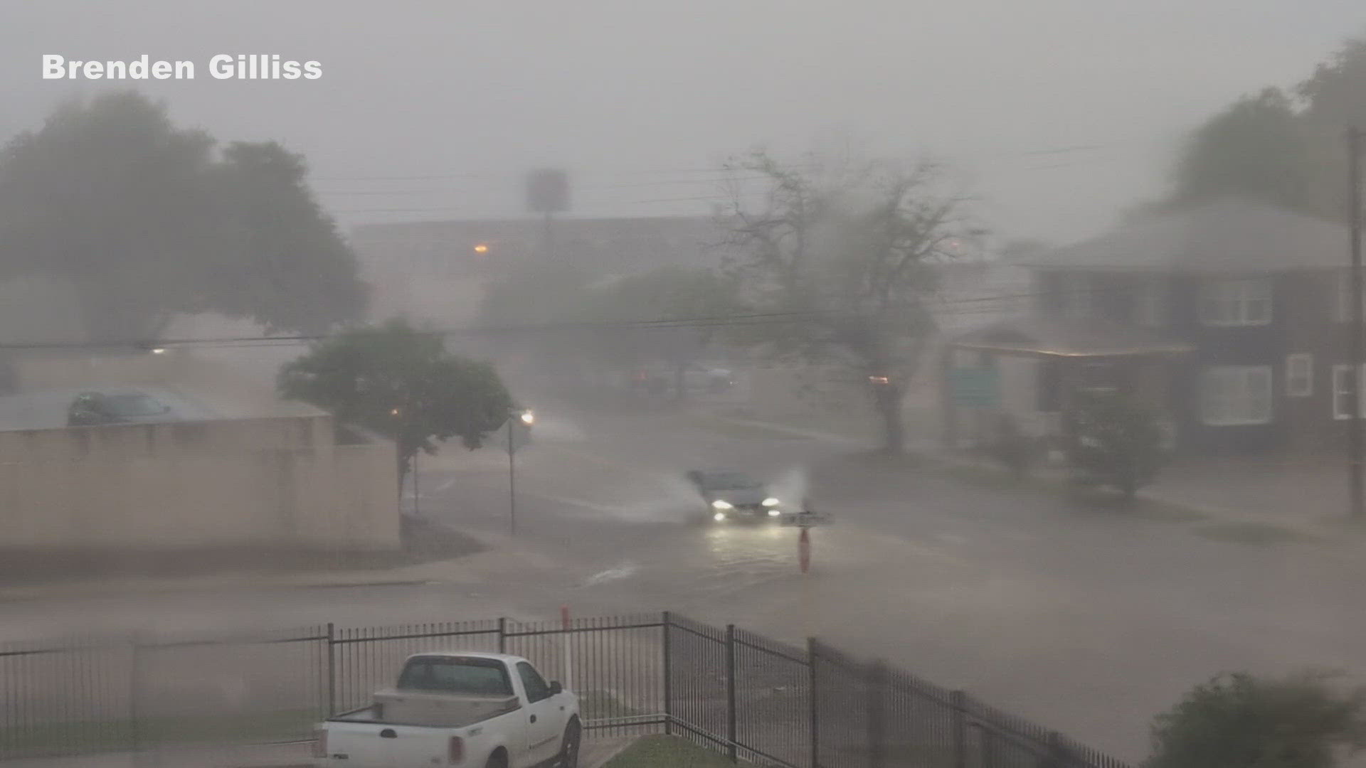 Waco-based Taco Bueno experiences structural damage | kcentv.com