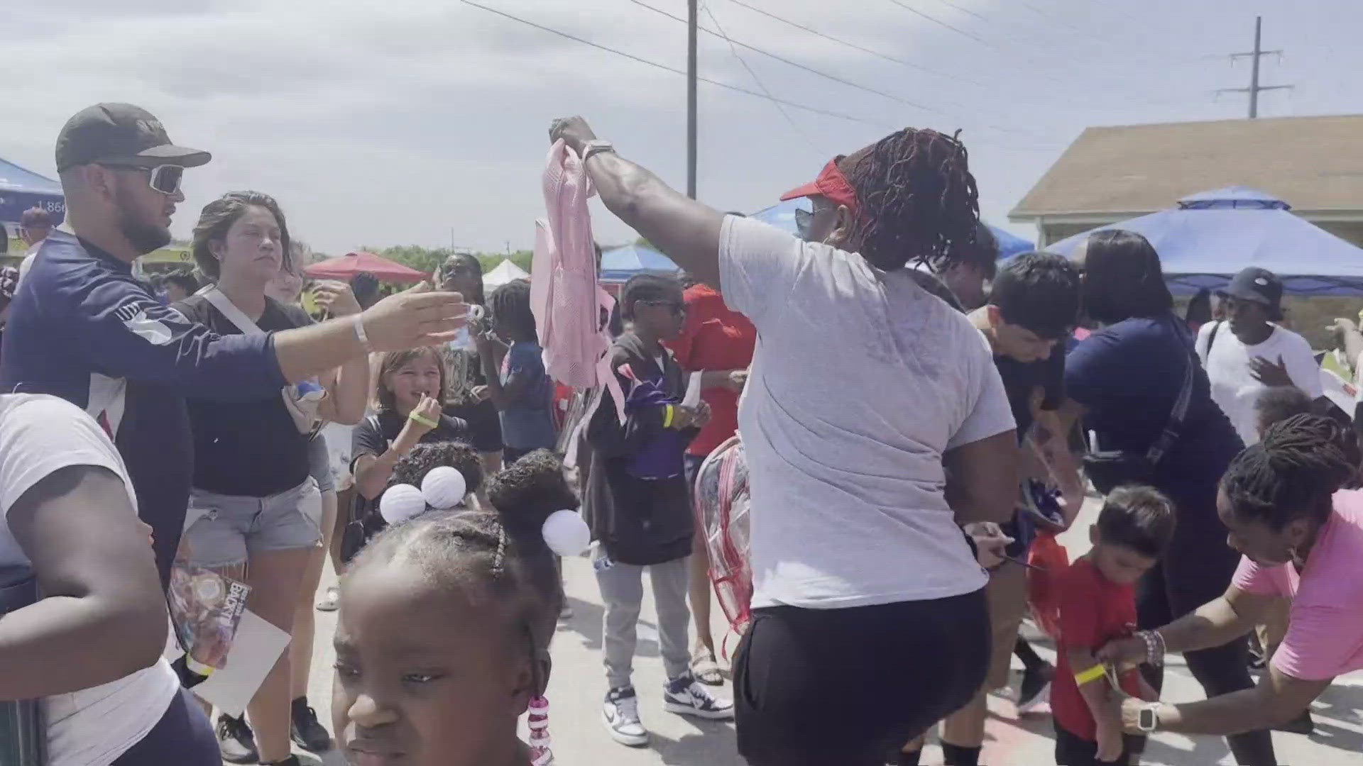 Families gather for free supplies and fun at Killeen NAACP back-to-school rally | kcentv.com