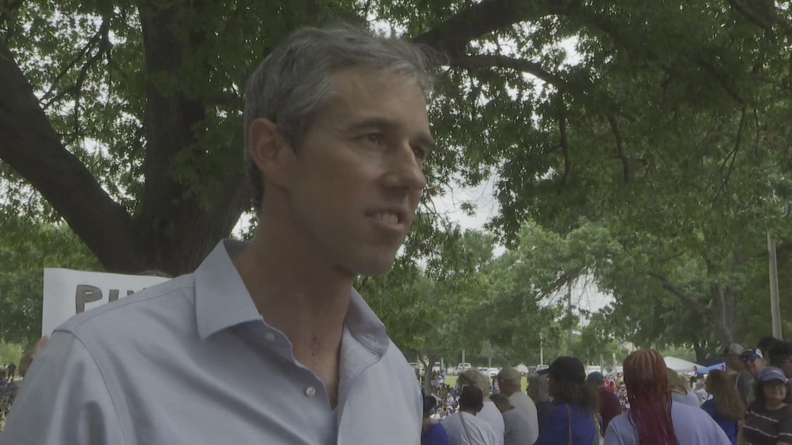Hundreds participate in Waco protest against Trump administration ...