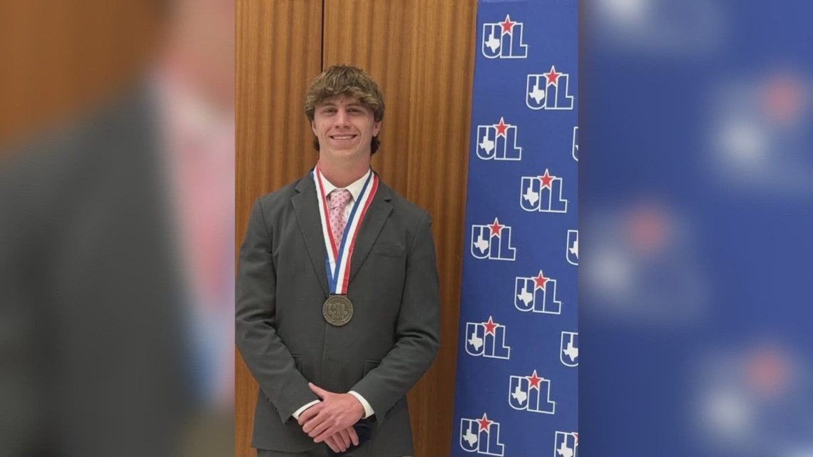 Reason to Smile: Students celebrate first responders and Lampasas ISD ...