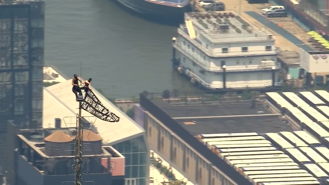 Two arrested after scaling Empire State Building spire in stunt ...