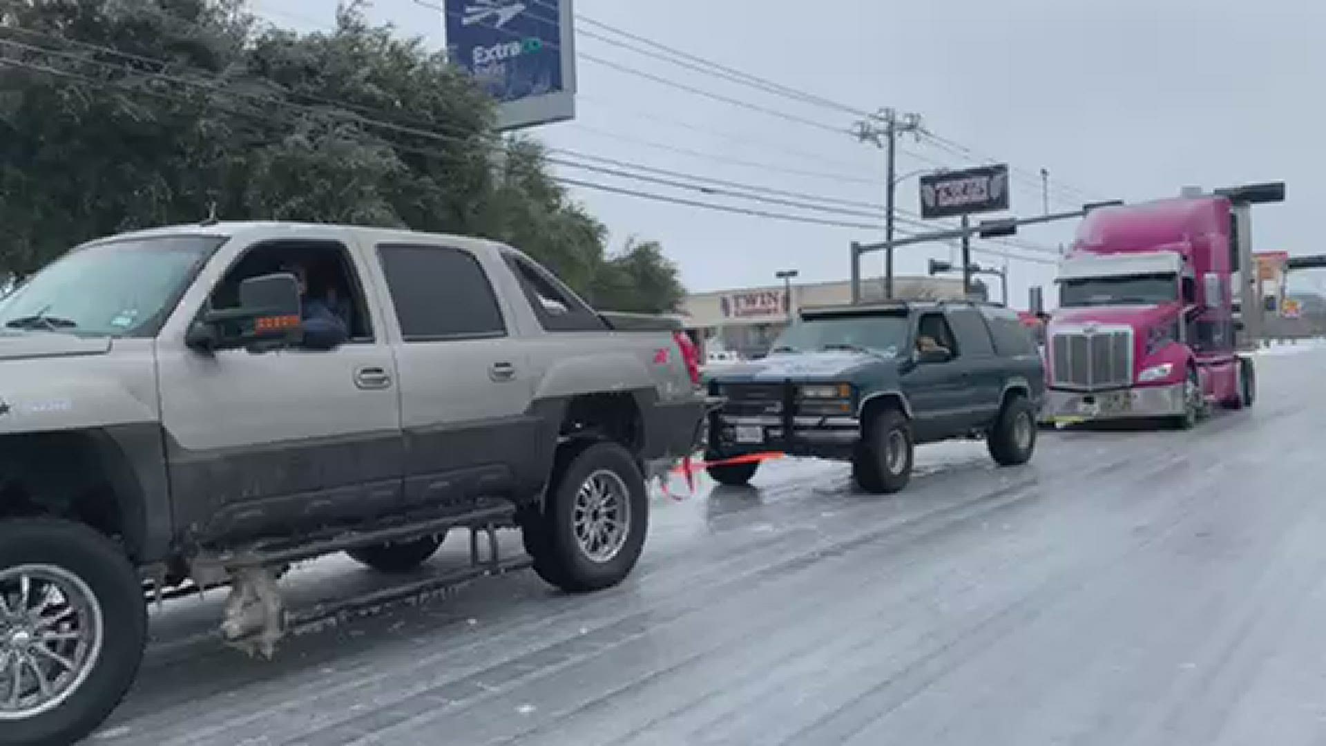 Pickups come to the rescue of semi-truck stuck in Temple | kcentv.com