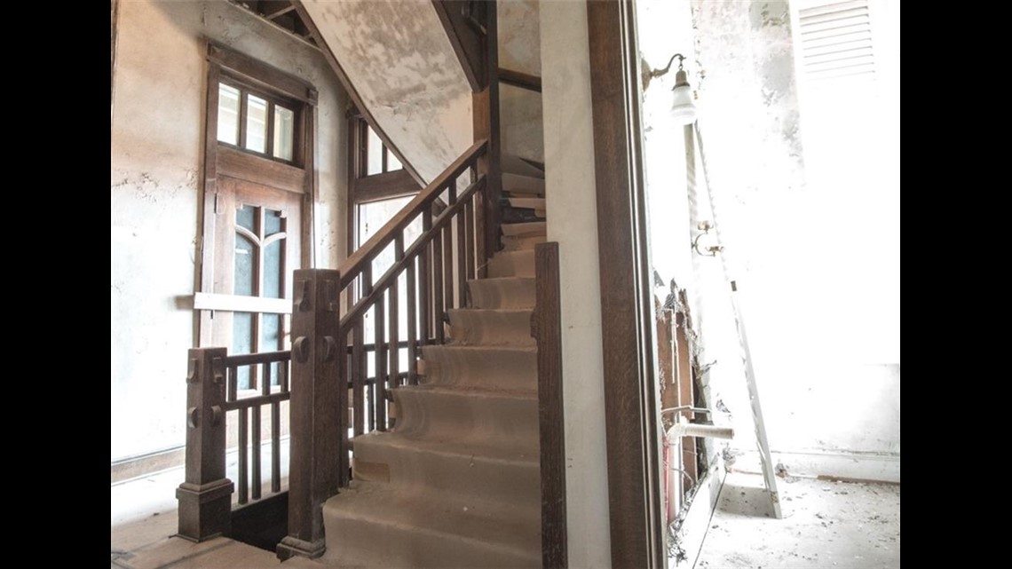 Chip and Joanna Gaines buy Cottonland Castle in Waco | kcentv.com