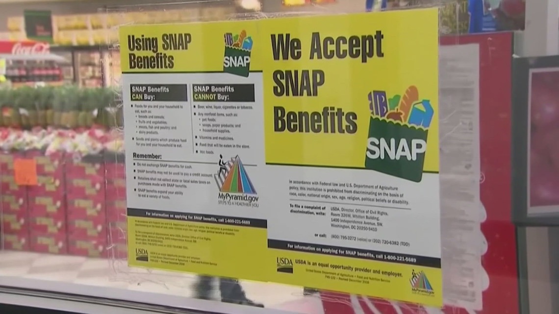White House to partially fund SNAP as shutdown enters fifth week ...