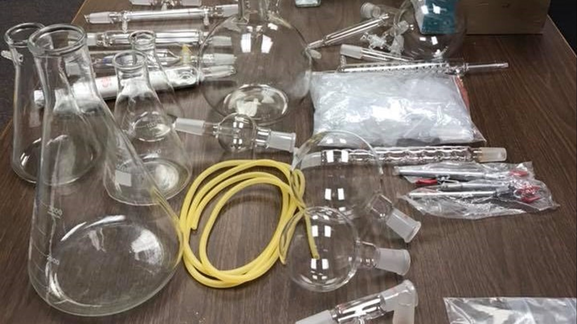 Navarro sheriff's deputies seize meth, paraphernalia from possible meth ...