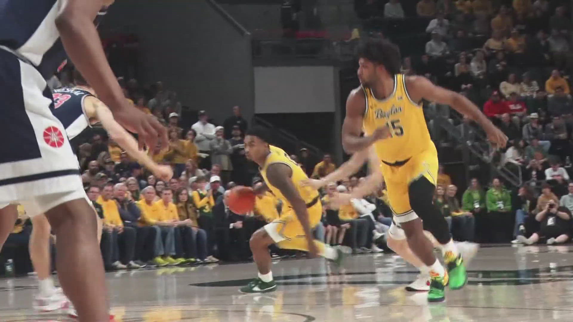 Baylor Basketball enters summer with two distinct approaches | kcentv.com