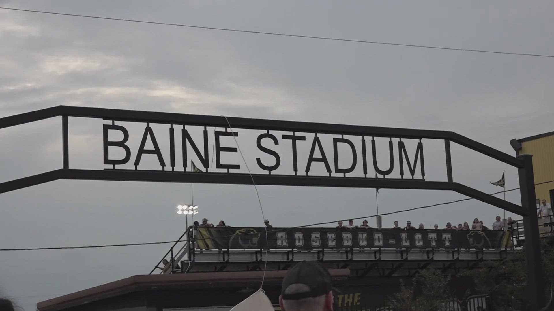 Rosebud-Lott dedicates stadium to late coach Bill Baine | kcentv.com