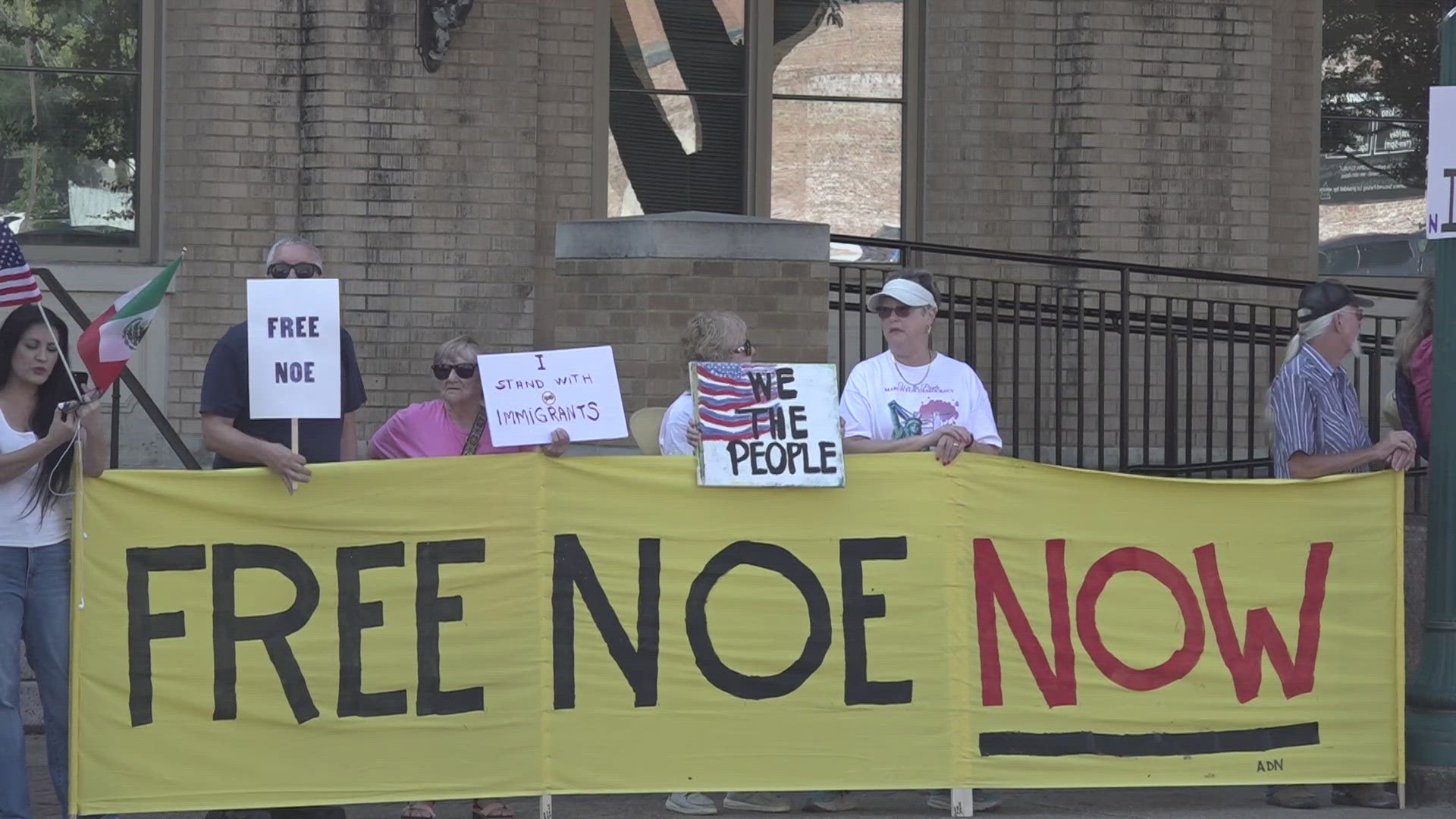 Protests in Waco after ICE transfers Noe Guerrero to a new facility ...