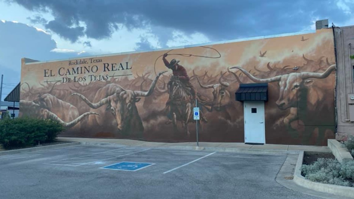 Rockdale residents work together to bring murals to town | kcentv.com