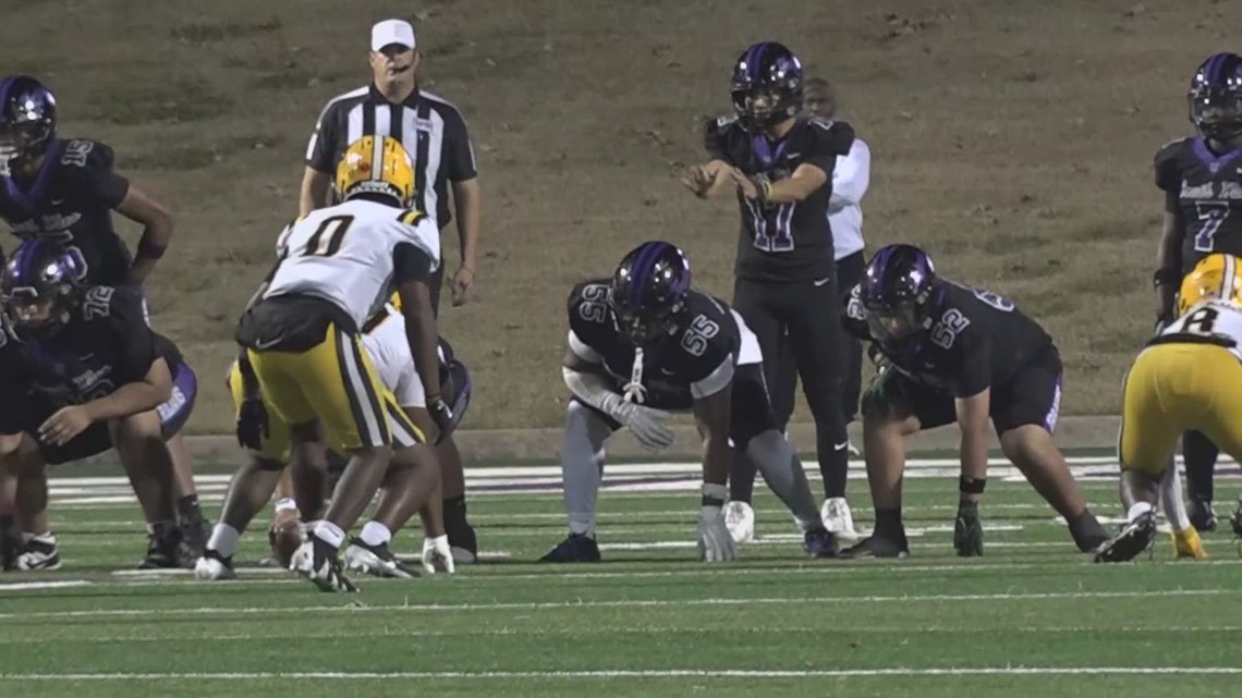 Rivera leads University past Fort Bend Marshall to advance to area ...