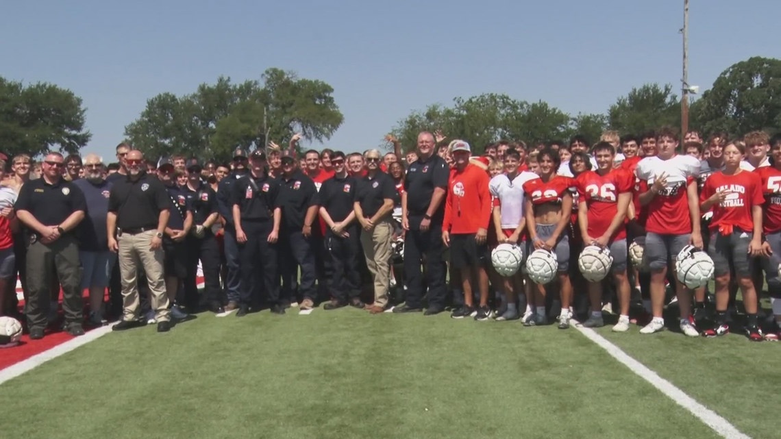Salado football team hosts first-ever First Responders Day | kcentv.com