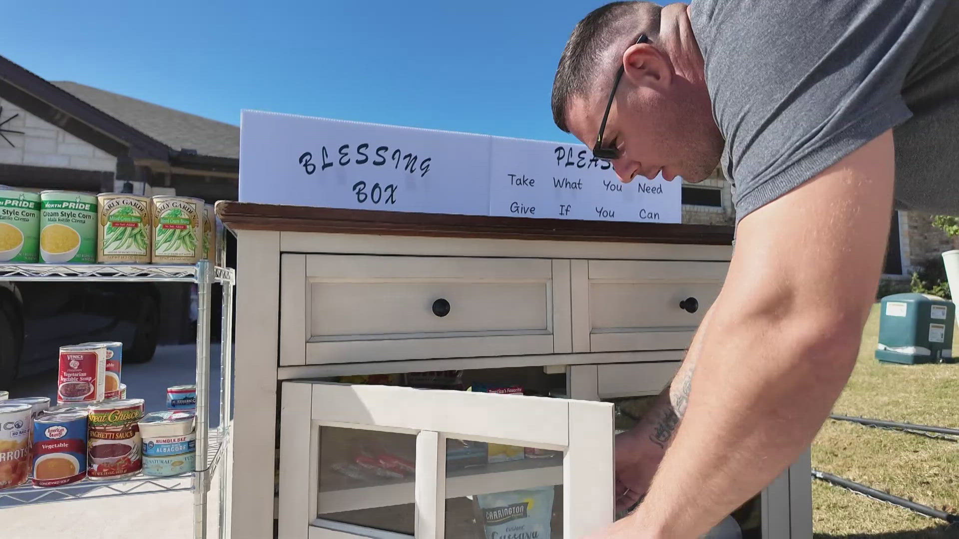 Temple man creates 'blessing box' to feed families during government ...