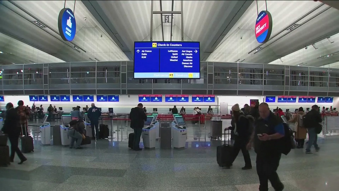 FAA cites controller fatigue as flight reductions continue | kcentv.com