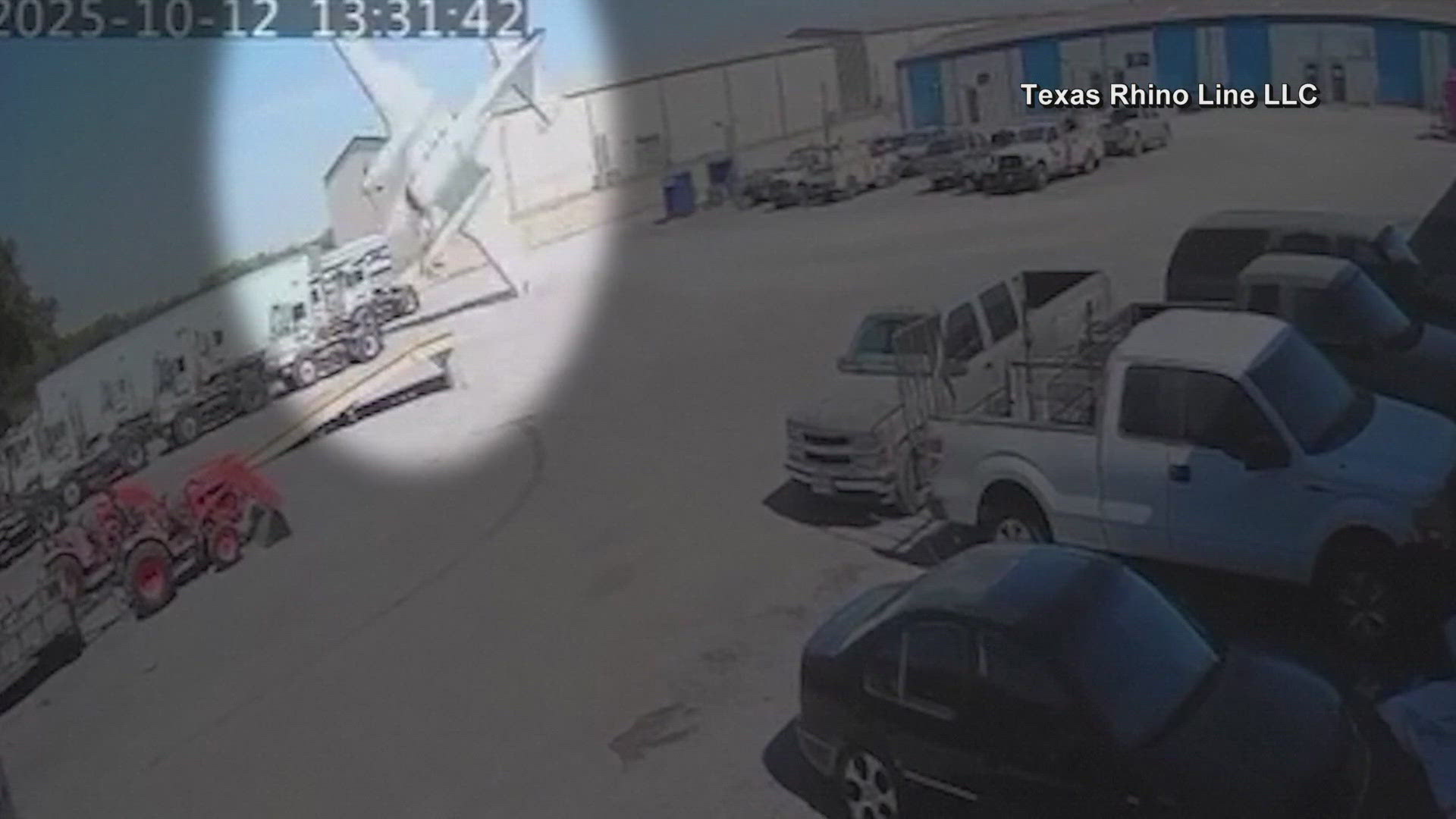 Security footage captures deadly plane crash into Semi Trailers in Fort ...