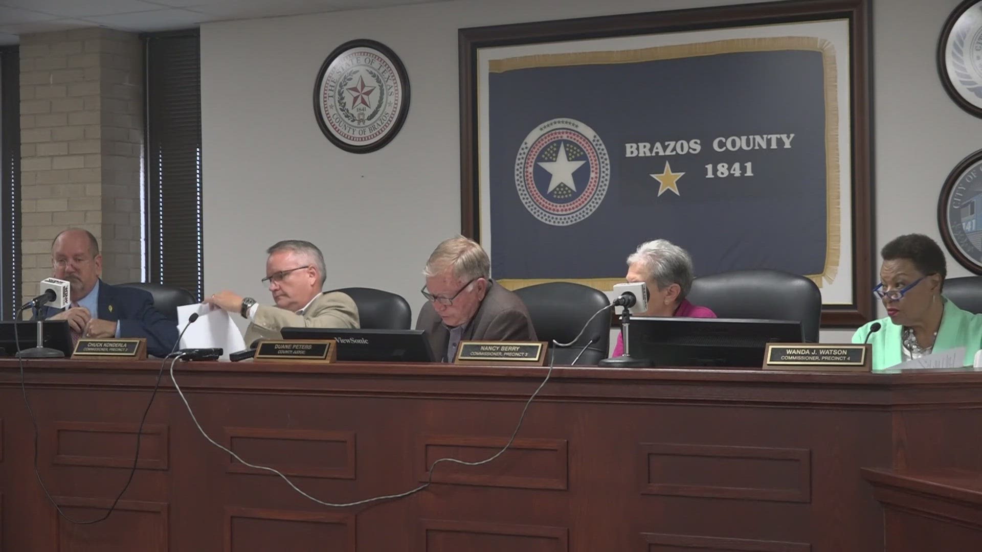 Brazos County, TX: Offices to close for non-essential personnel due to weather | kcentv.com