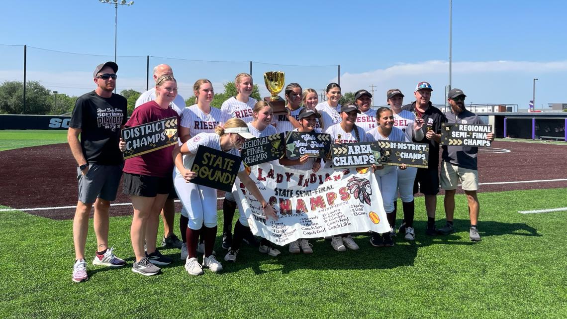 Riesel Softball blasts past Clarendon to advance to first state ...
