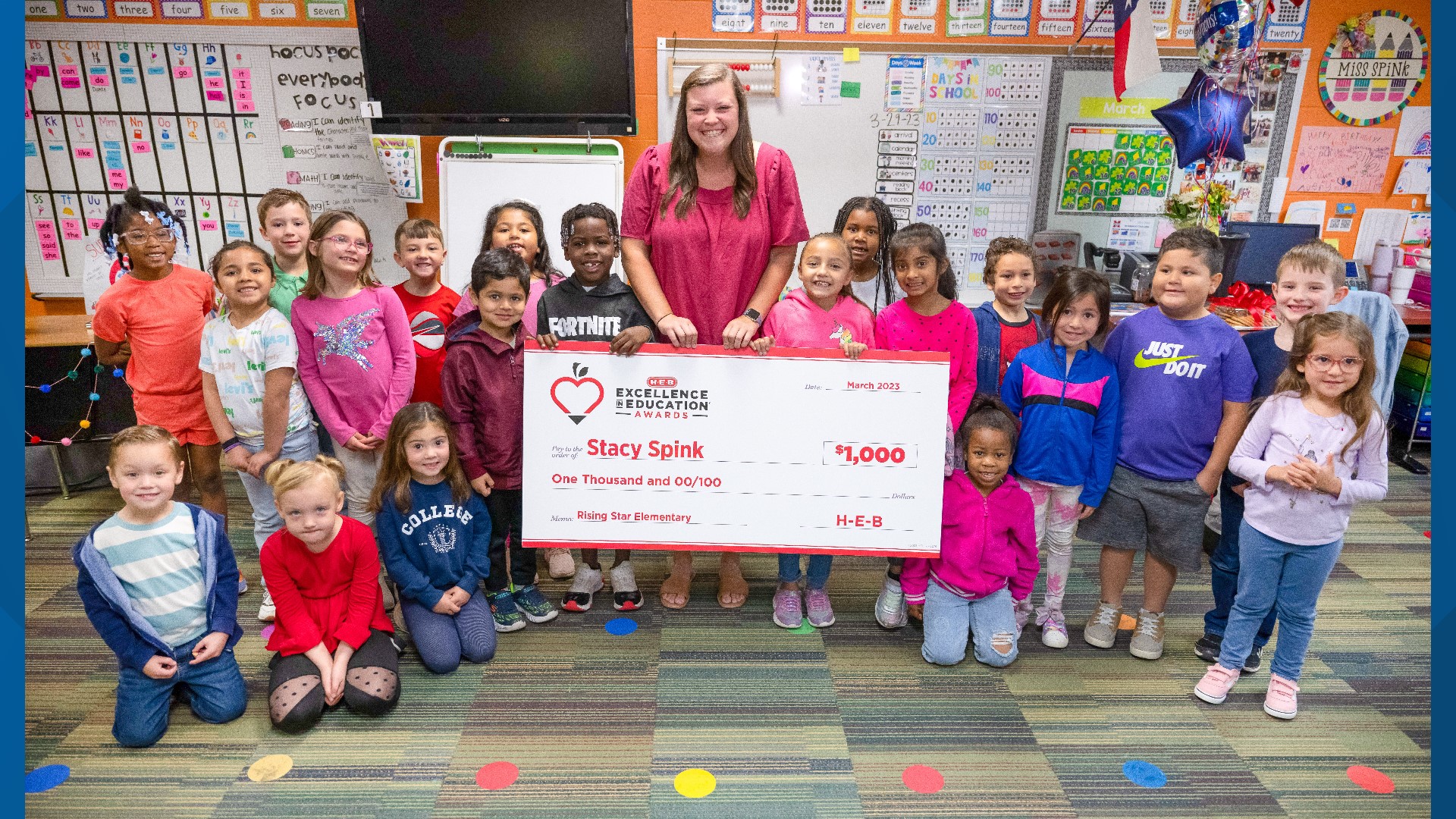 Waco, Texas News | Kindergarten teacher named state finalist | kcentv.com