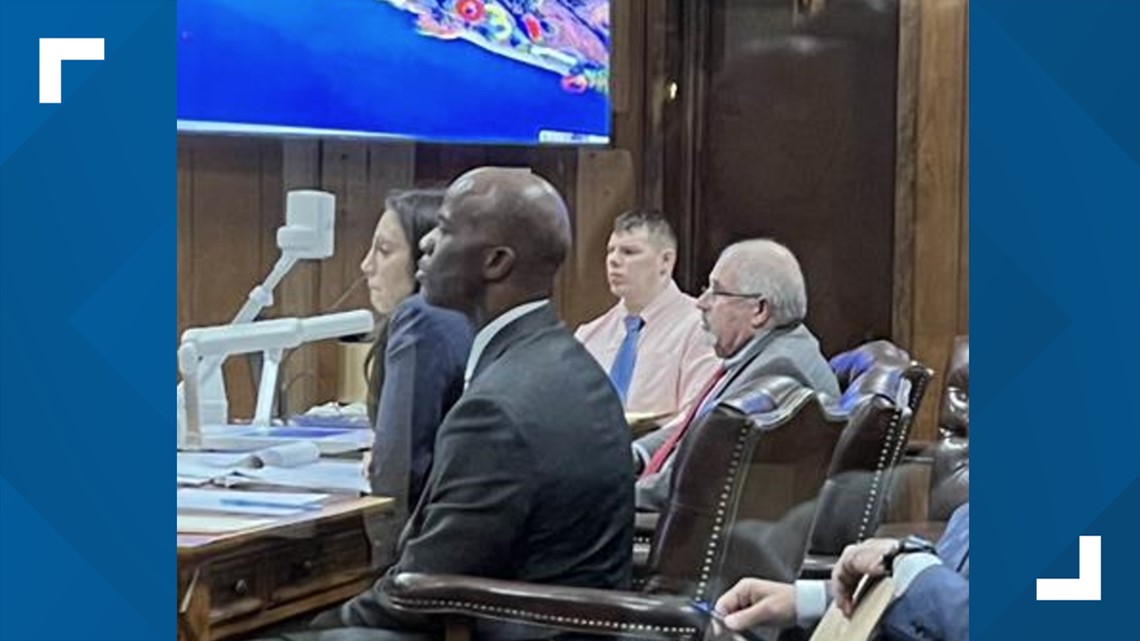 Family members take stand in Christopher Weiss trial | kcentv.com