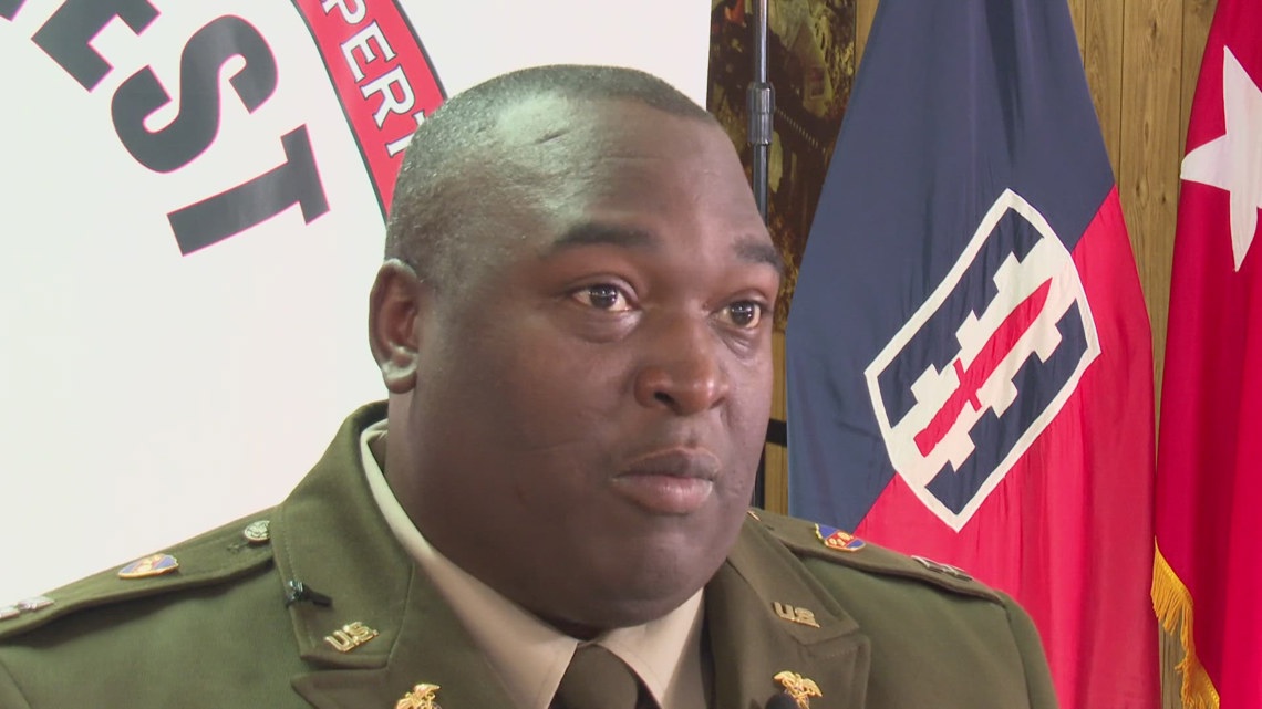 Fort Cavazos soldier honored for taking down armed robber in 2022 ...