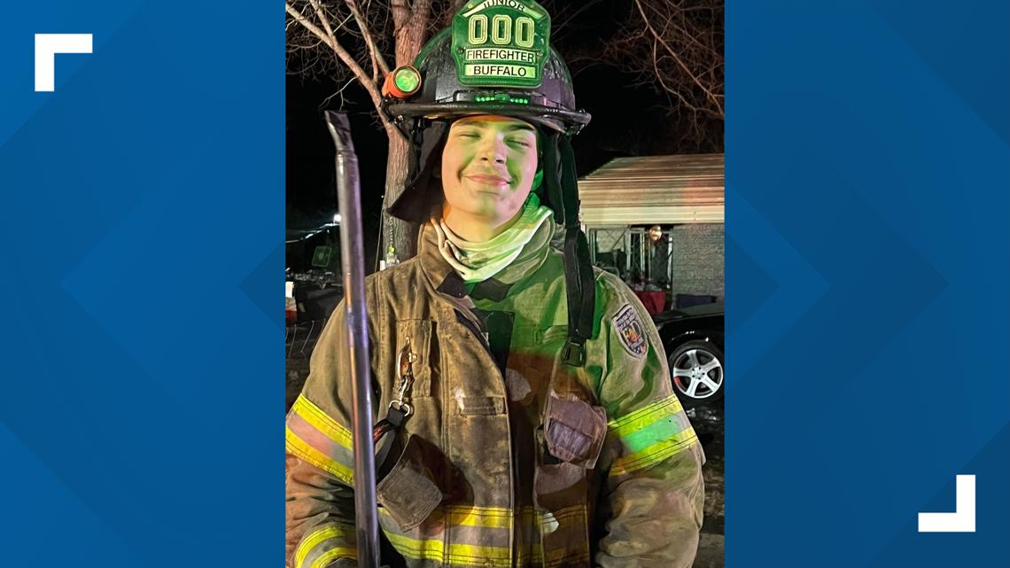 Junior firefighter rescues dog from burning home in Leon County ...