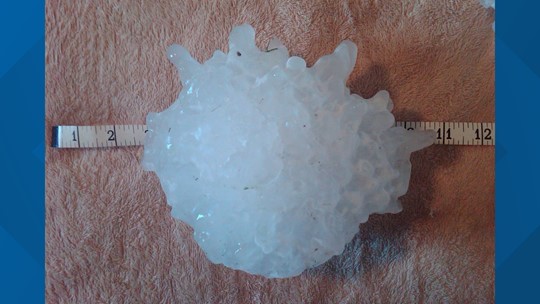 Explainer: How does large hail, size of baseballs, form? | kcentv.com