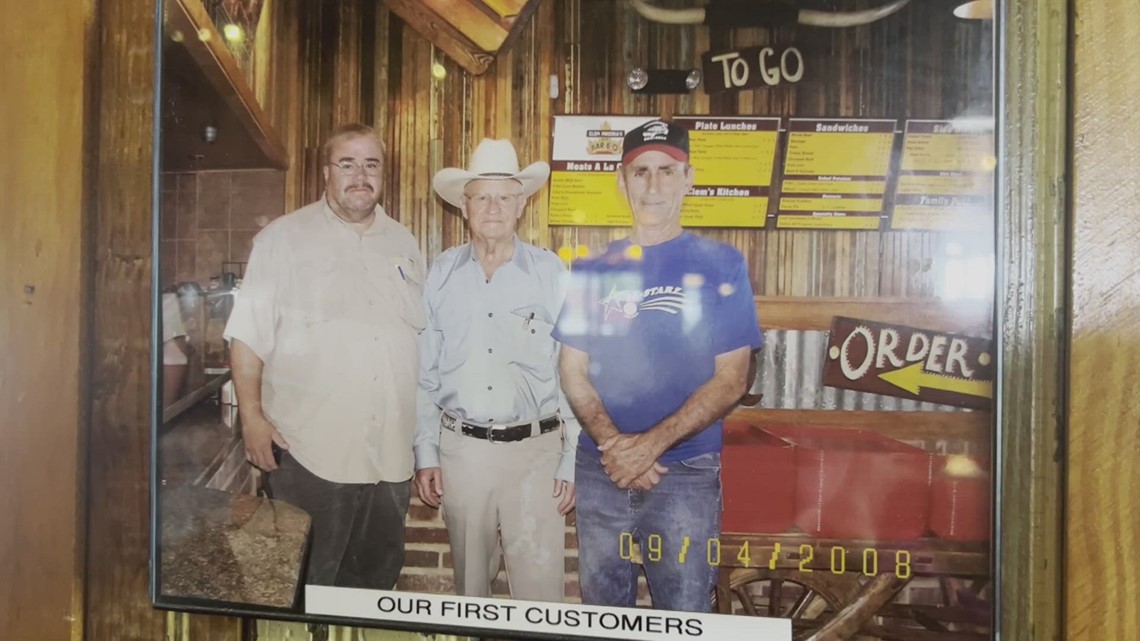 Family mourns the loss of Clem Mikeska's Bar-B-Q founder | kcentv.com