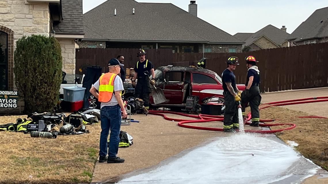 Robinson, Waco firefighters extinguish fire at home | kcentv.com