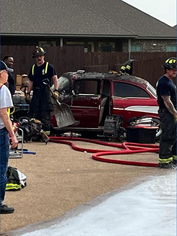 Robinson, Waco firefighters extinguish fire at home | kcentv.com