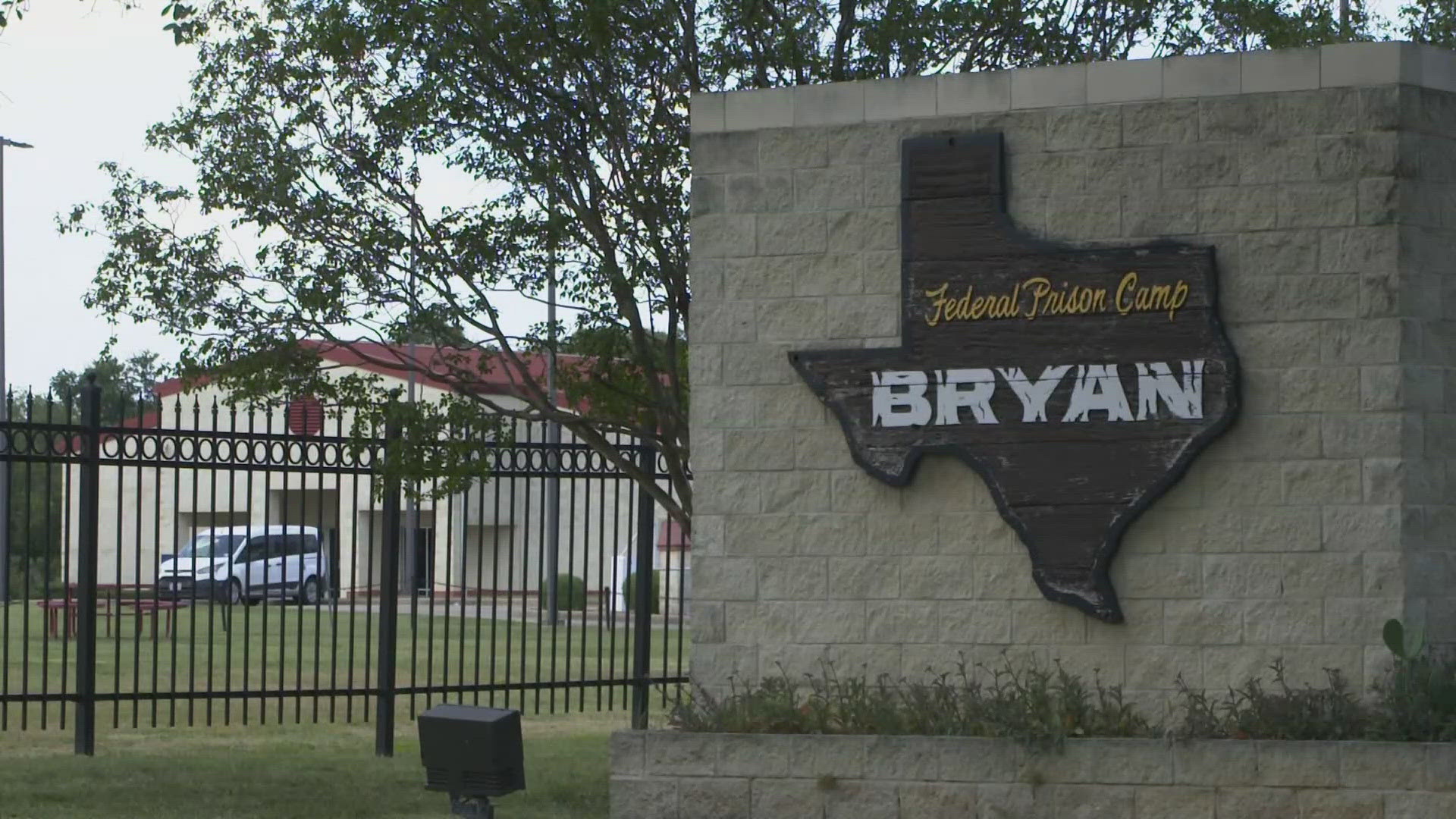 Former Killeen Housing Authority Director serving federal prison ...