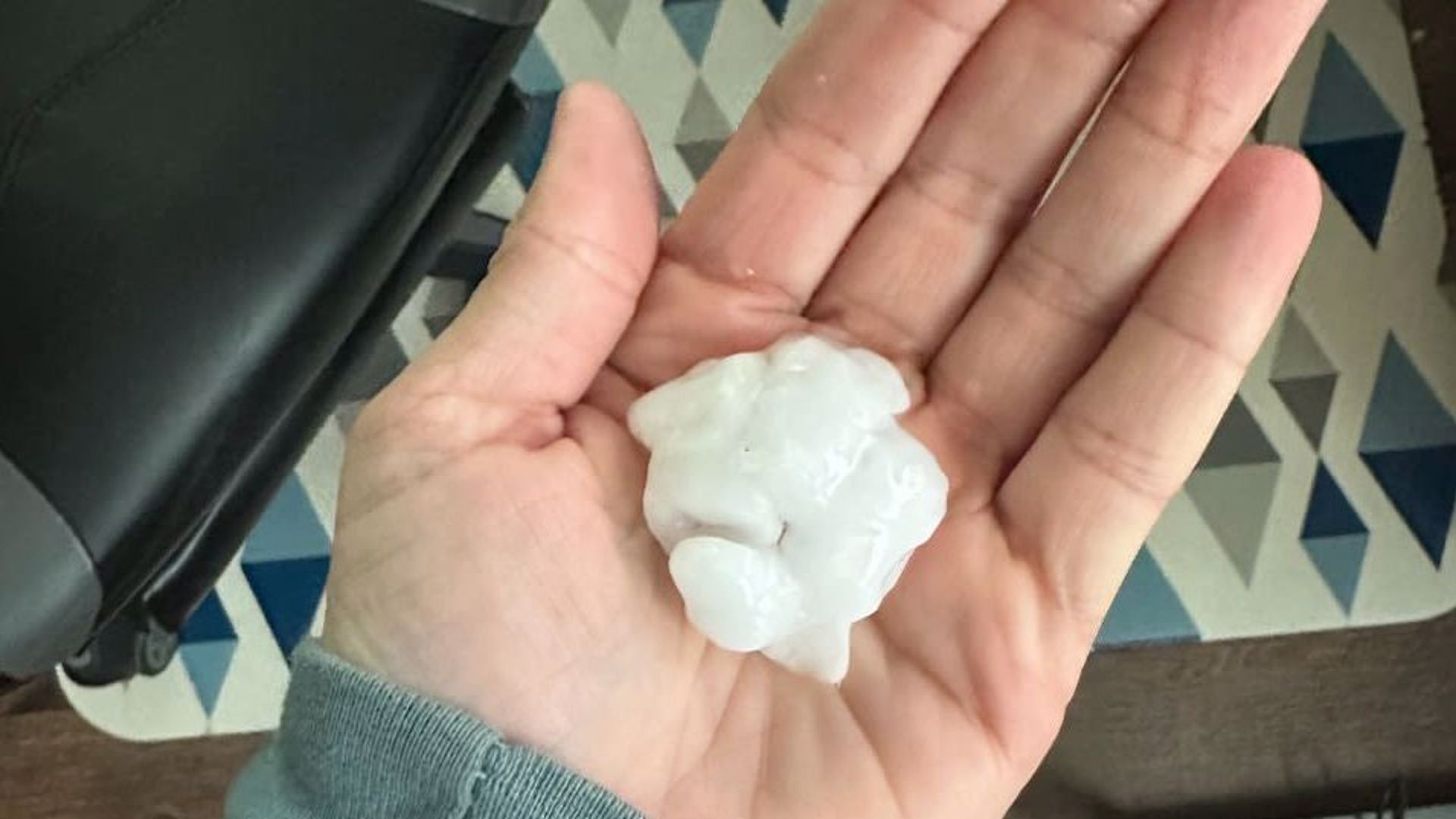 Explainer: How does large hail, size of baseballs, form? | kcentv.com