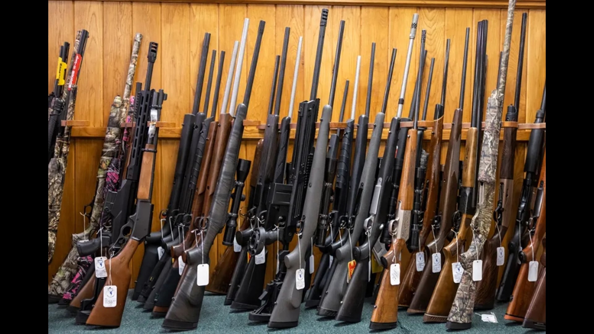 Poll shows majority of Texans favor raising age for gun purchases ...