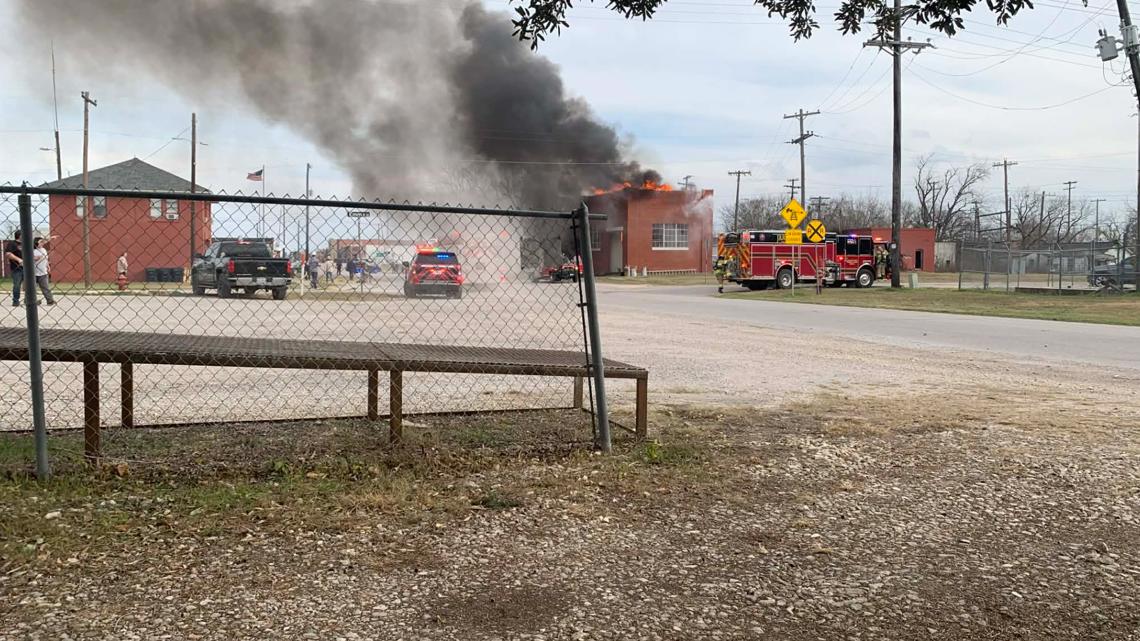 Fire at historic building causes evacuations in Bartlett | kcentv.com