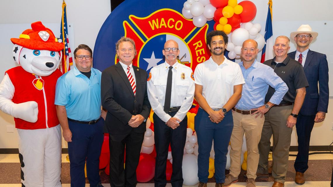 Waco, Texas swears in new Fire Chief Scott Walker on Aug. 12 | kcentv.com