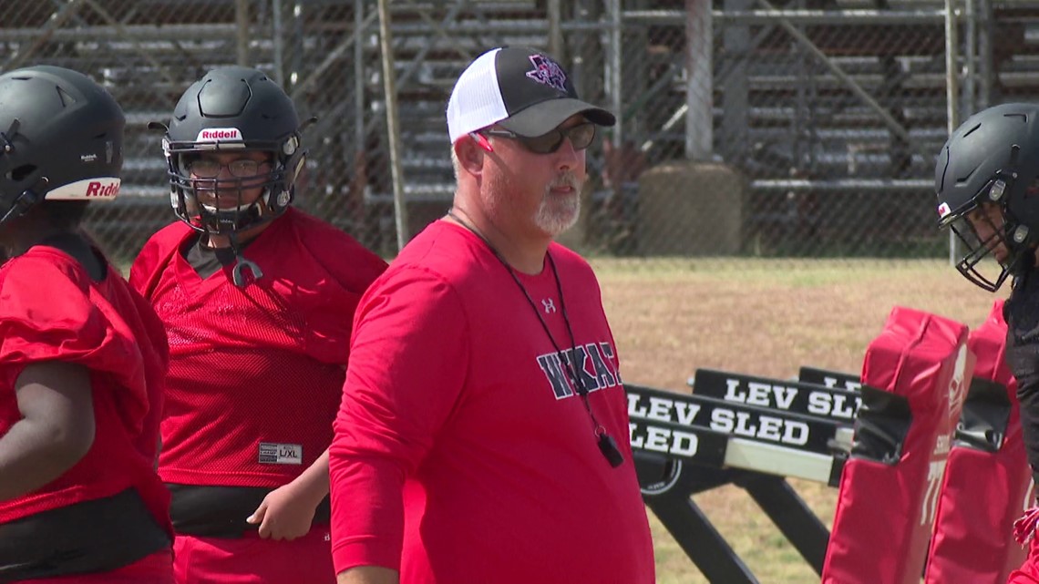 Mexia head football coach Aaron Nowell resigns after five seasons ...