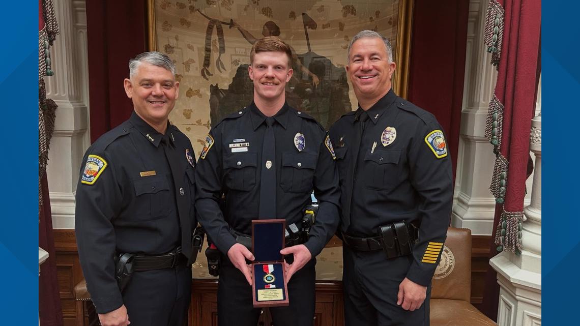 Bryan Police Officer receives award for valor at Texas State Capitol ...