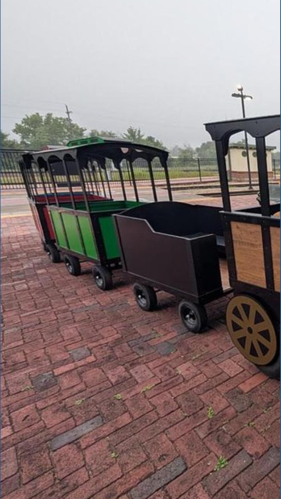 Temple Railroad Museum debuts new trackless train at Santa at the Depot ...