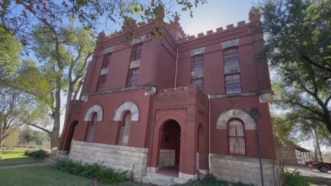 Failed escape attempts at Milam County Jail | Weird Wild West | kcentv.com