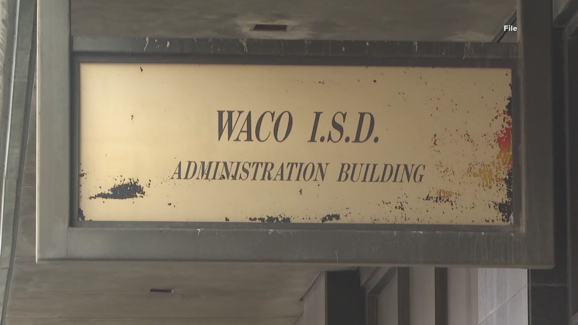 Waco ISD celebrates Parkdale parent’s dedication to students and staff ...