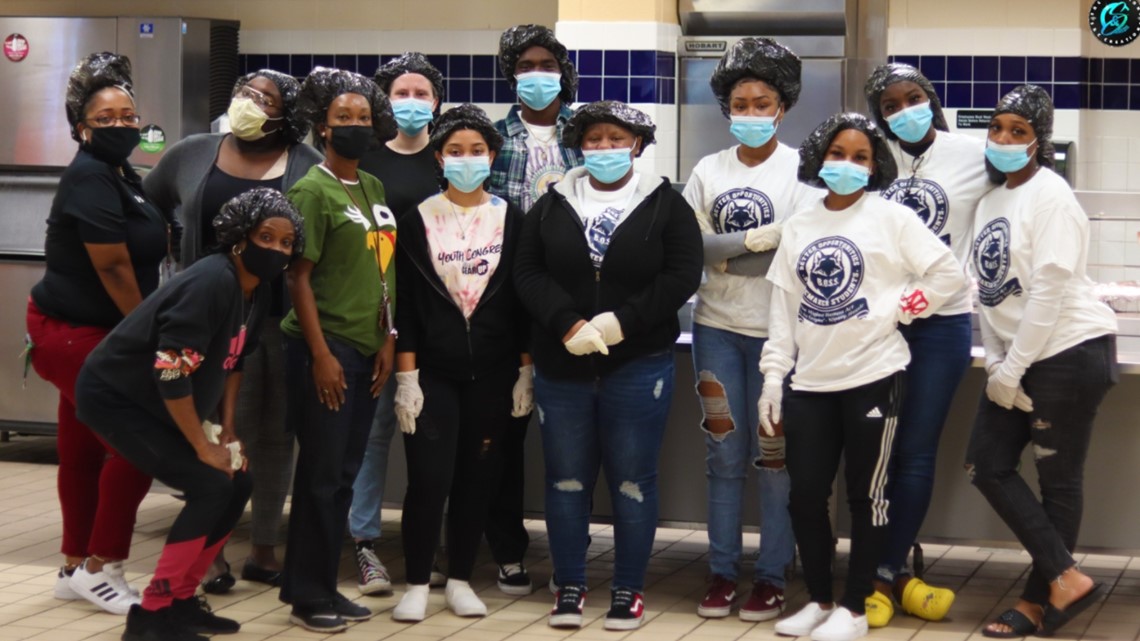 Shoemaker High School feeds over 250 for Thanksgiving | kcentv.com