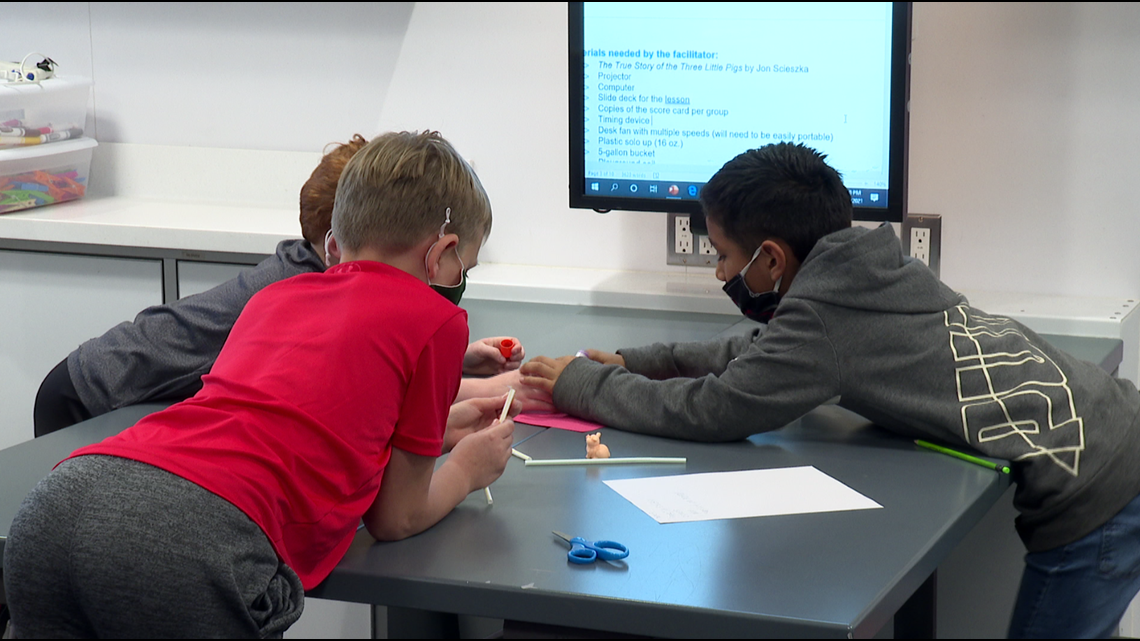 Mobile Lab makes learning STEM fun | kcentv.com