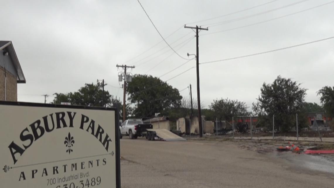 Massive fire forces Temple apartment evacuations and destroys building ...