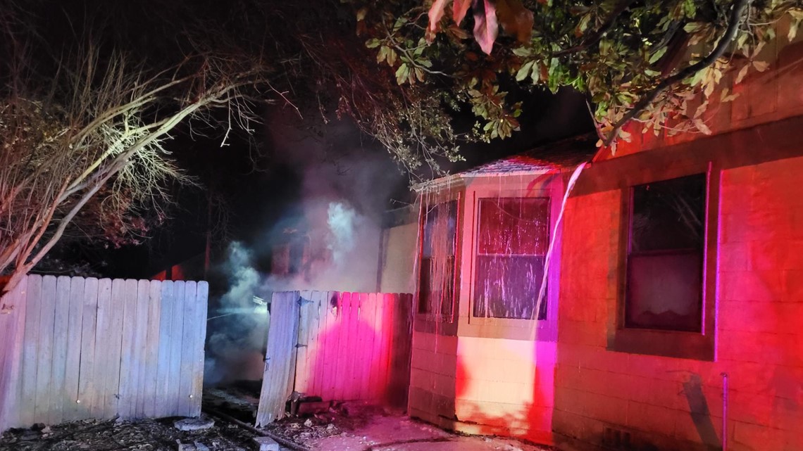 Early morning house fire in temple's Historic District | kcentv.com