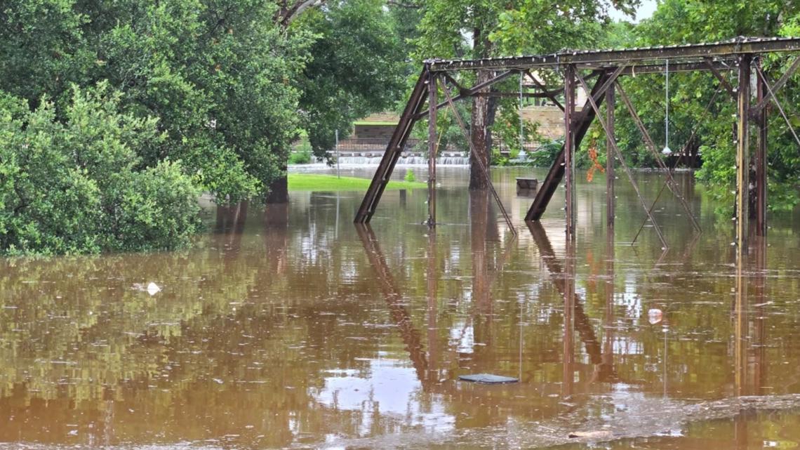 San Saba County roads closed, as river continues to rise | kcentv.com