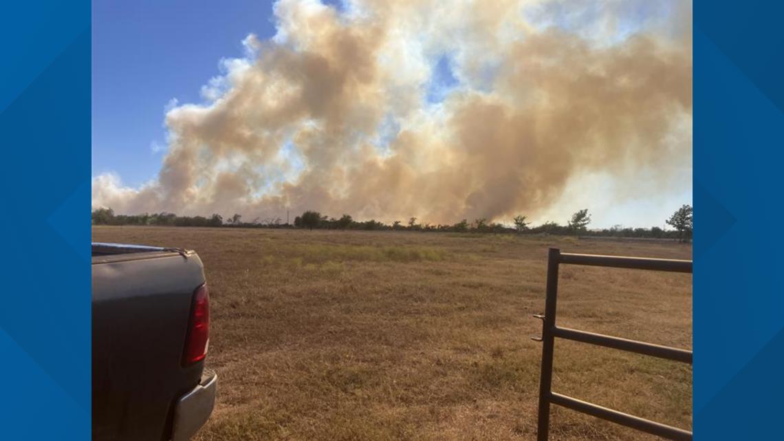 Grass fire burning near Holland, Texas | kcentv.com