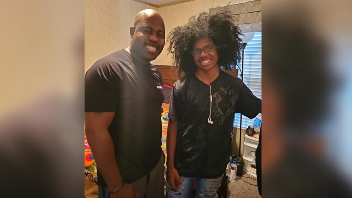 Moody football player hopes to beat dad's past record | kcentv.com